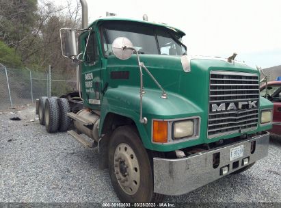 2001 MACK 600 CH600 for Auction - IAA