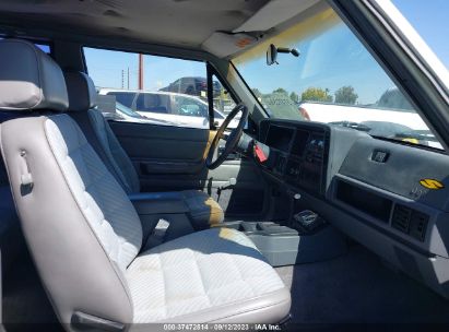 1990 Jeep Comanche Interior