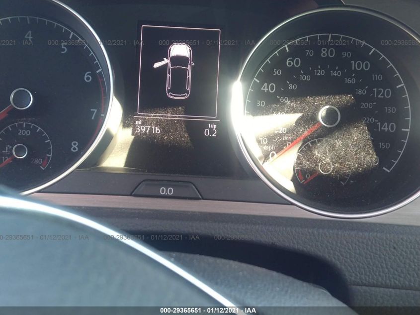 2017 Volkswagen GOLF | VIN: 3VW217AUXHM012016 | America Motors