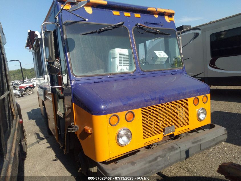 2002 OTHER WORKHORSE CUSTOM CHASSIS FORWARD CONTROL CHASSIS P4500 | VAN