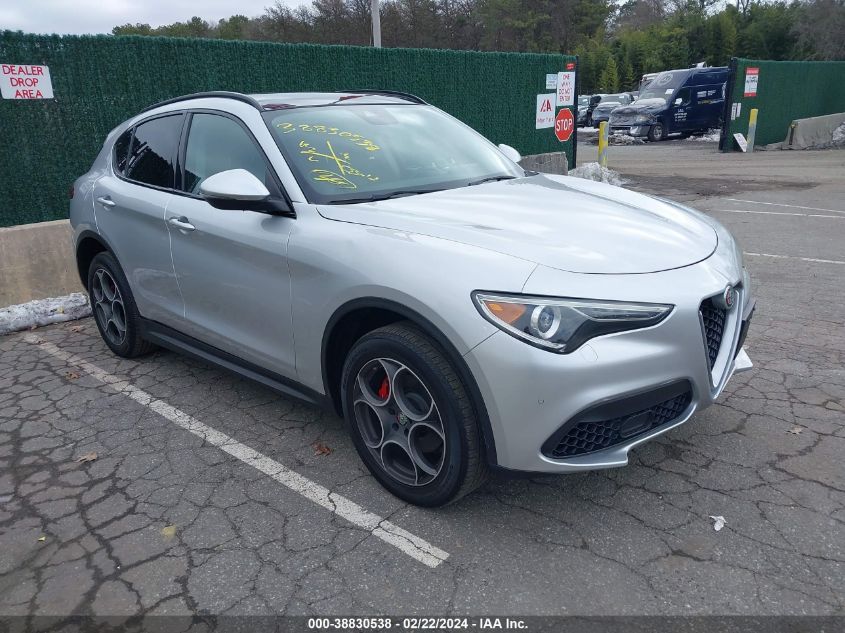 VIN: ZASFAKPN5J7B85702 | ALFA ROMEO STELVIO 2018 historia del auto ...