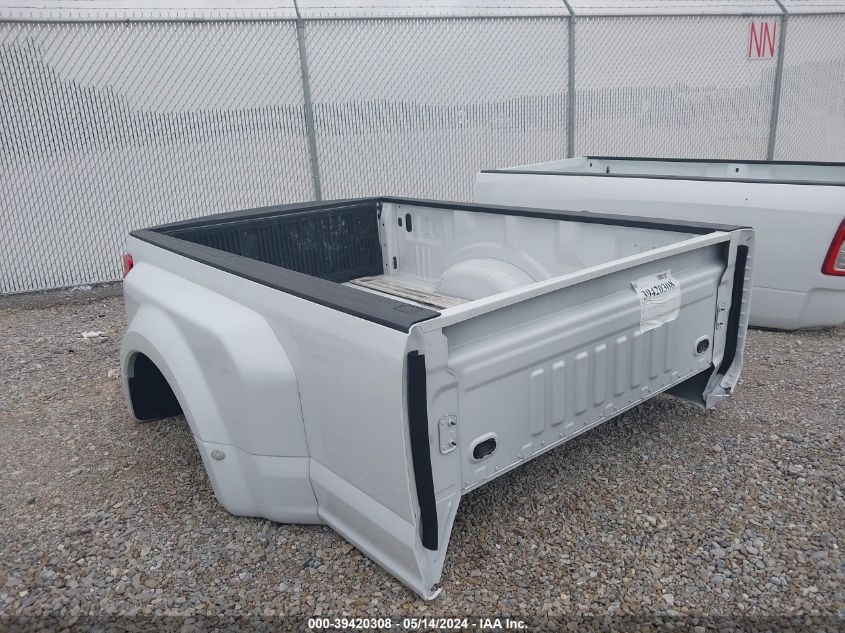 9900375 Ford Dually bed new 2022 Купить из США