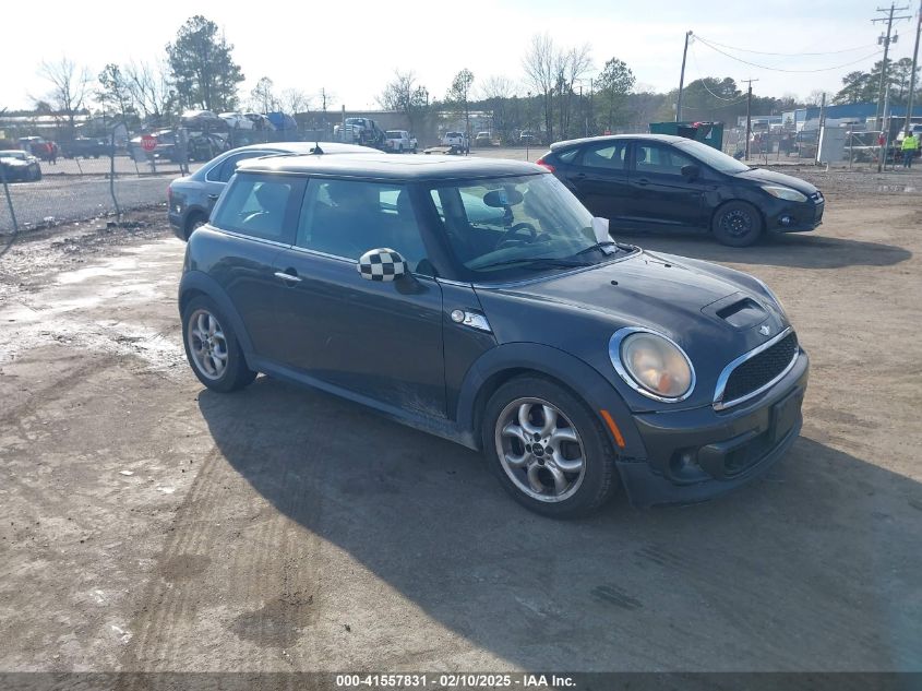 2011 MINI COOPER HATCHBACK | WMWSV3C55BTY11360