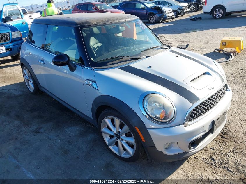 2011 MINI COOPER HATCHBACK | WMWSV3C51BTY12540