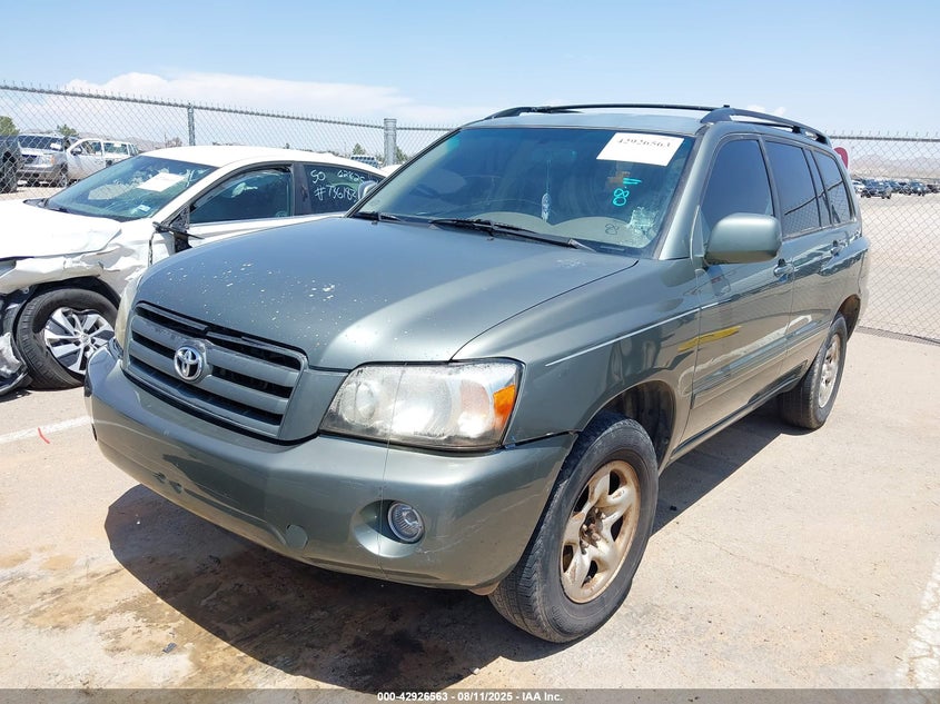 2004 TOYOTA HIGHLANDER