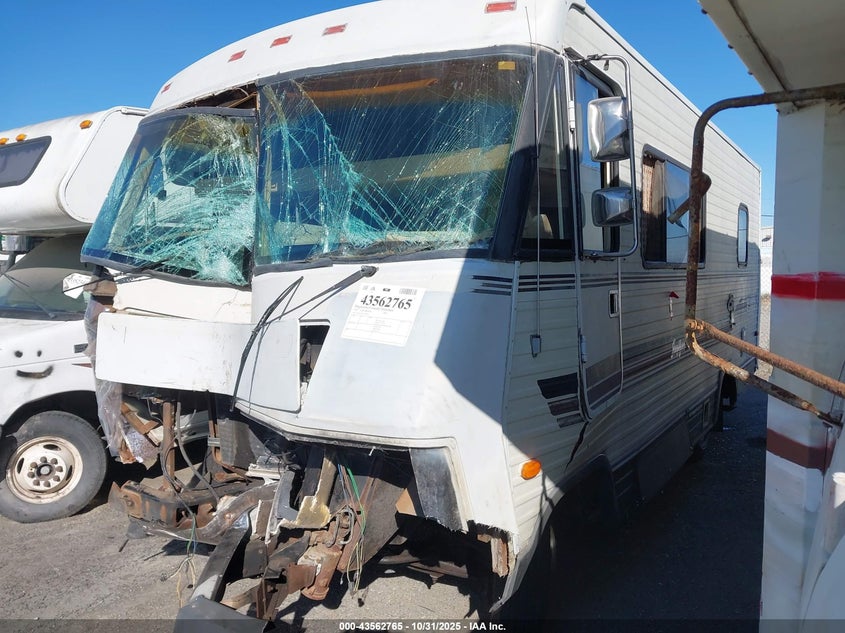 1985 CHEVROLET CHEVROLET P30